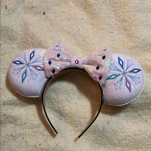Disney | Accessories | Disney Minnie Mouse Elsa Custom Made Ears | Poshmark